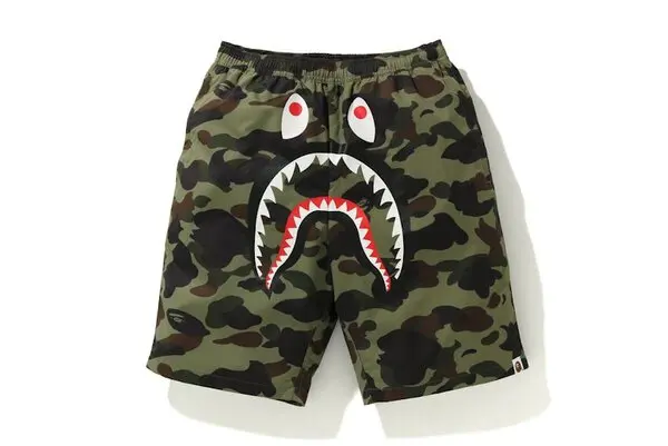 A BATHING APE 1st Camo Shark Beach Pants