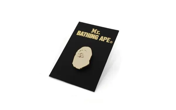 A BATHING APE Mr. Bathing Ape Apehead Pin - Gold