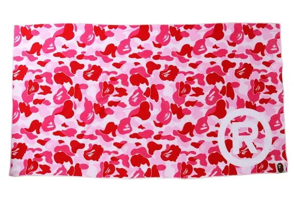 A BATHING APE Abc Camo Beach Towel - Pink