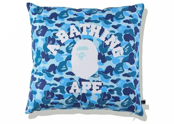 A BATHING APE Abc Camo College Square Cushion - Blue