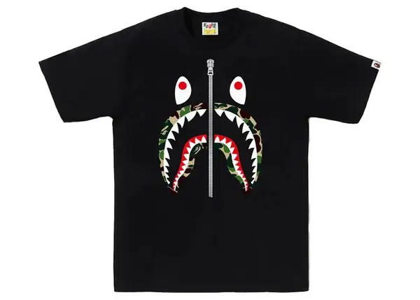 A BATHING APE Abc Camo Shark Tee Shirt - Black/green/silver