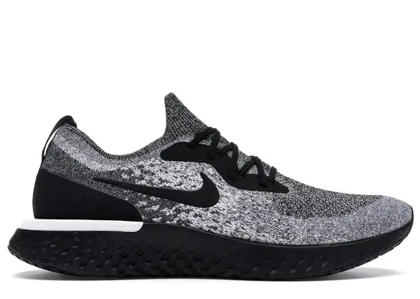 Nike Epic React Flyknit Sneakers - Black/white