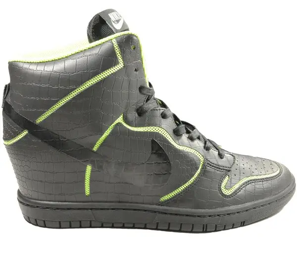 Nike Dunk Sky High Sneakers