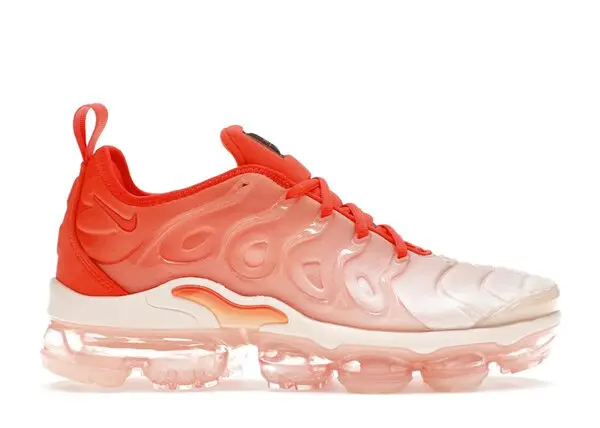 Nike Air Vapormax Plus Sneakers - Guava Ice/black/malachite