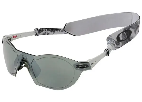 PALACE X Oakley Subzero Sunglasses - Silver/prizm Black