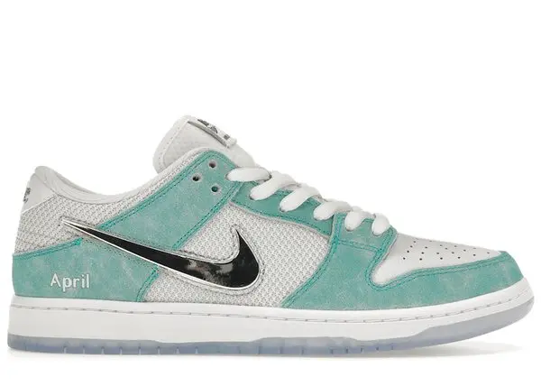 Nike Sb Dunk Low April Skateboards - Turbo Green/metallic Silver