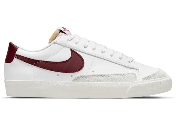 Nike Blazer Low 77 Sneakers - White/sail