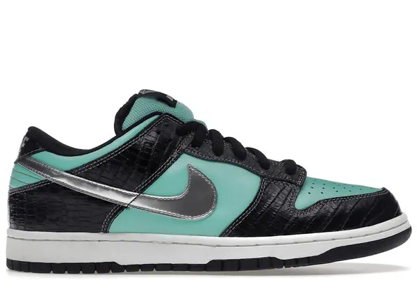 Nike Dunk Low Diamond Supply Co. Sneakers