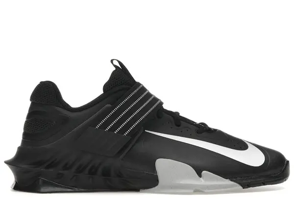 Nike Savaleos Athletic Sneakers