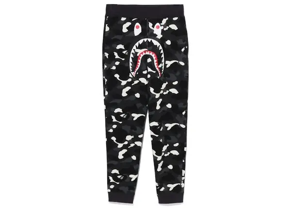 A BATHING APE City Camo Shark Sweatpants - Black