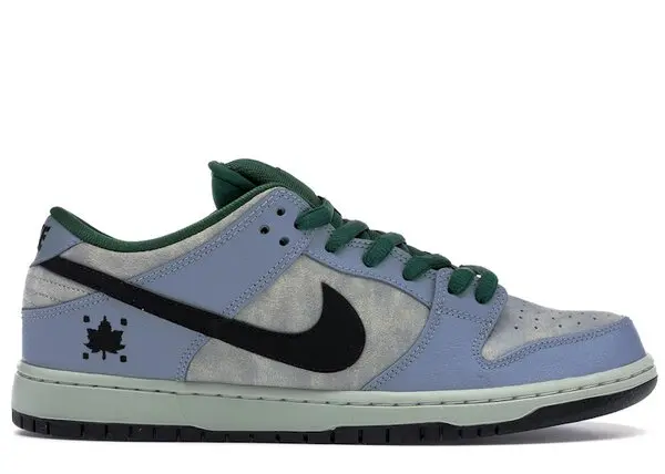 Nike Dunk Low Sneakers