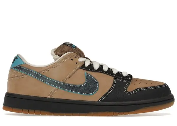 Nike Dunk Low Sneakers