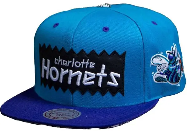 Mitchell & Ness Charlotte Hornets Sta3 Wool Snapback Cap - Teal/purple