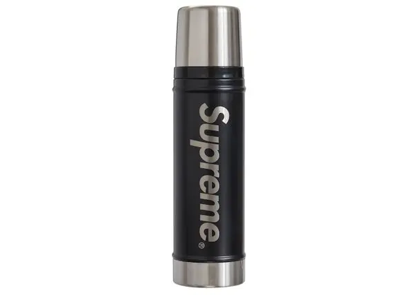 Supreme Stanley 20 Oz. Vacuum Insulated Bottle - Black