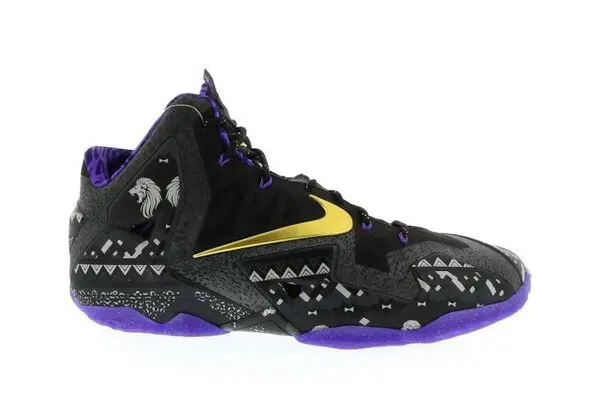 Nike Lebron "black History Month