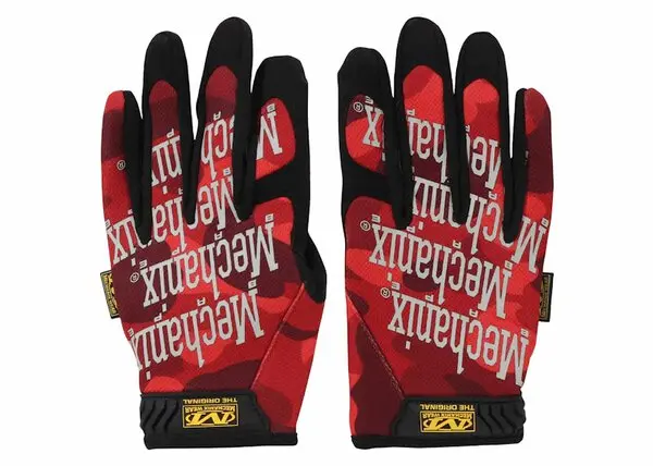 A BATHING APE Camo Mechanix Wear Gloves - Red