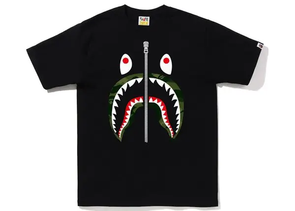 A BATHING APE Camo Shark Tee Shirt - Black Green