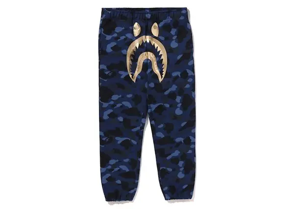 A BATHING APE Camo Shark Sweatpant