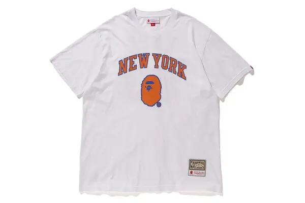 A BATHING APE X Mitchell & Ness Knicks Tee Shirt - White