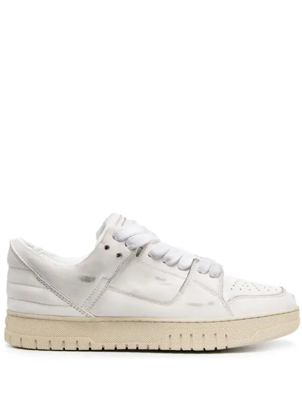 1989 STUDIO Vintage Distressed Leather Sneakers - White