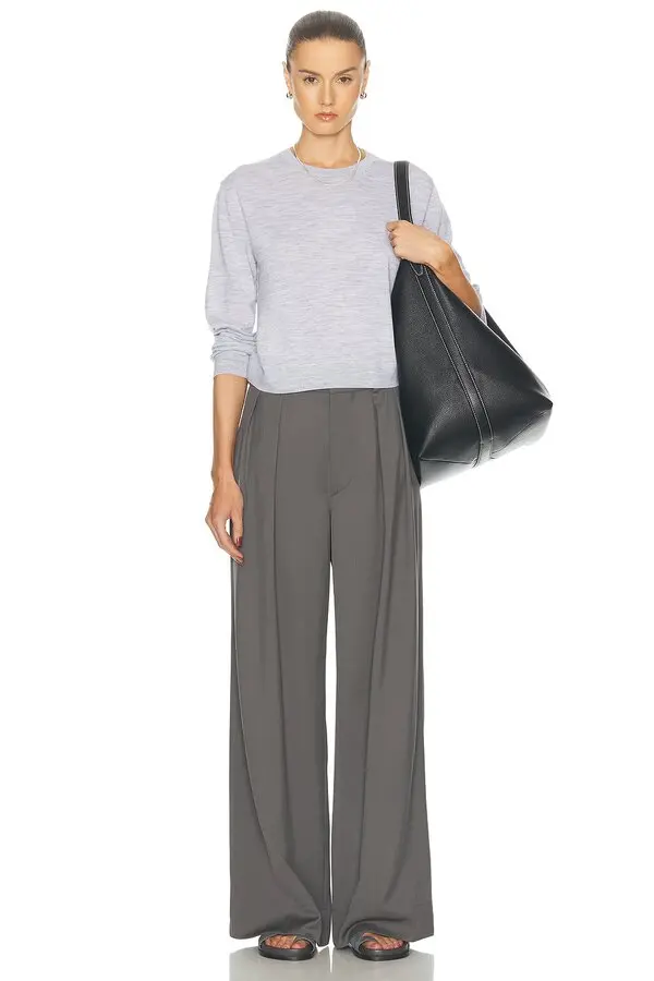 LESET James Classic Crew Sweater