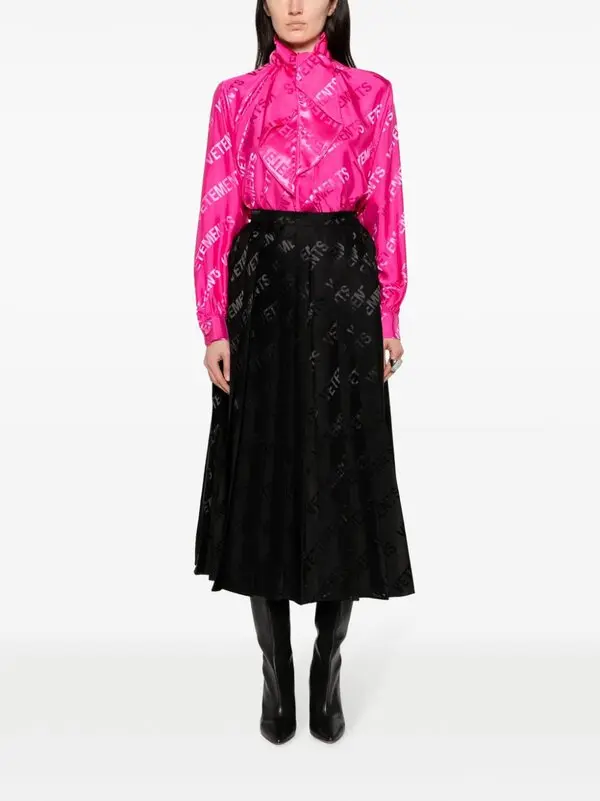 Vetements Logo-jacquard Tie-neck Shirt - Pink