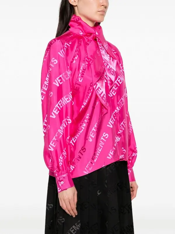 Vetements Logo-jacquard Tie-neck Shirt - Pink