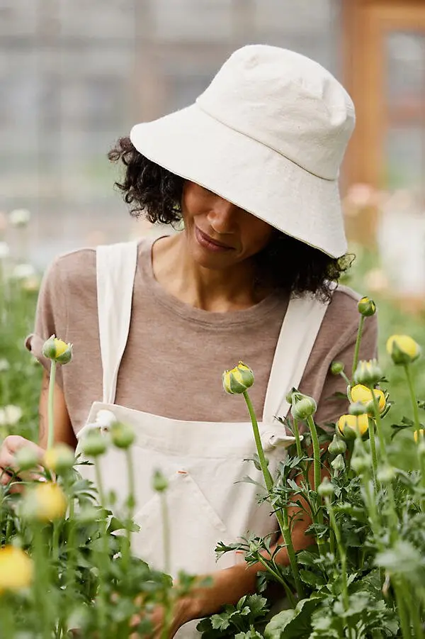 TERRAIN Cotton Bucket Hat - White