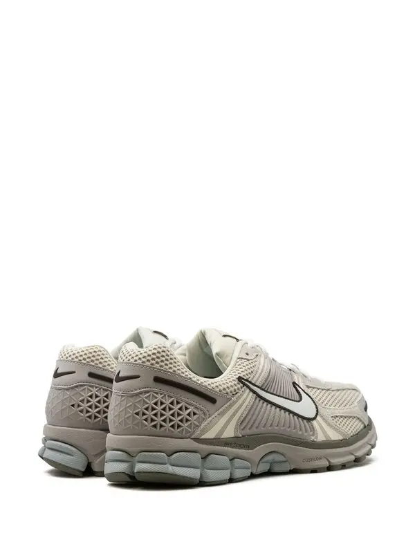 Nike Air Zoom Vomero 5 Sneakers - Grey