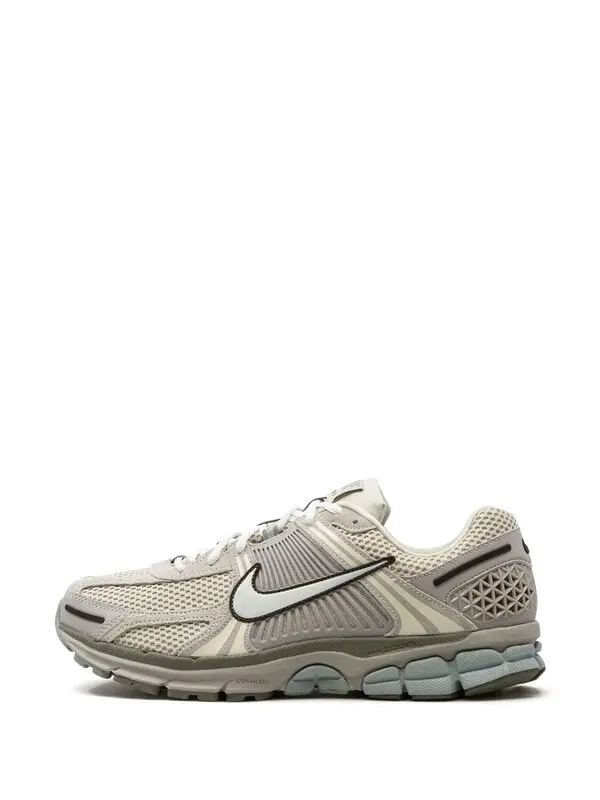 Nike Air Zoom Vomero 5 Sneakers - Grey