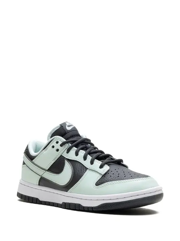 Nike Dunk Low Sneakers - Green
