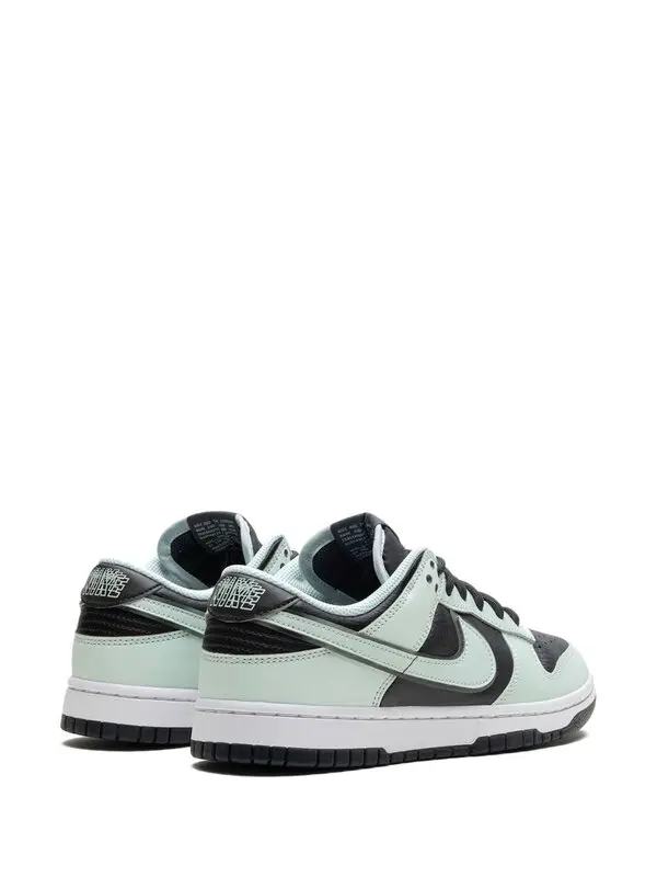 Nike Dunk Low Sneakers - Green