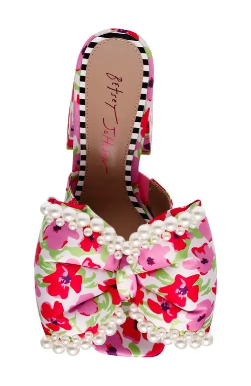 Betsey Johnson Maccie Platform Sandal