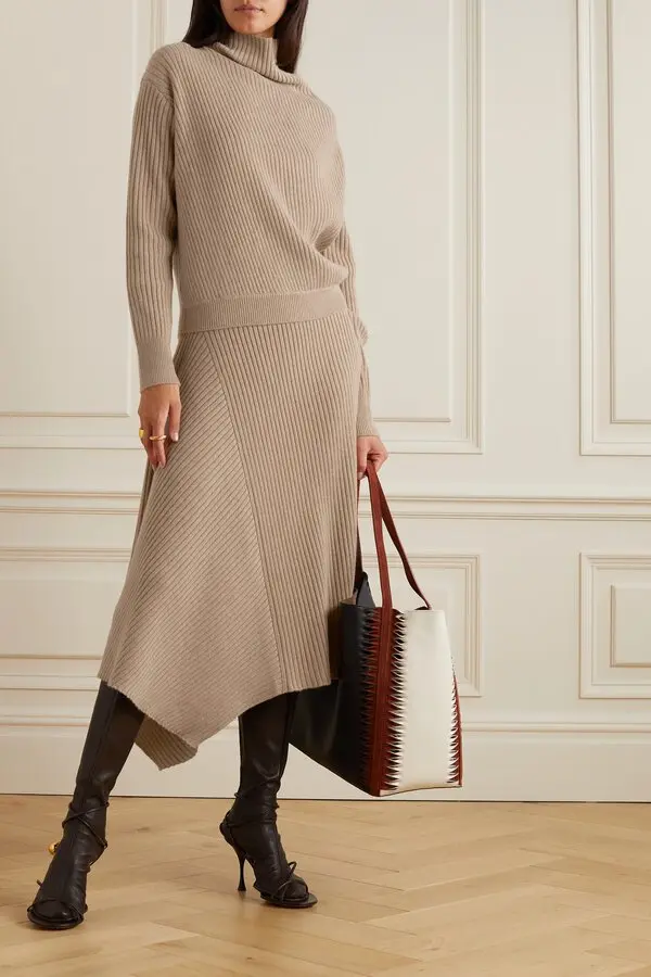 Loro Piana Ribbed Cashmere Turtleneck Sweater