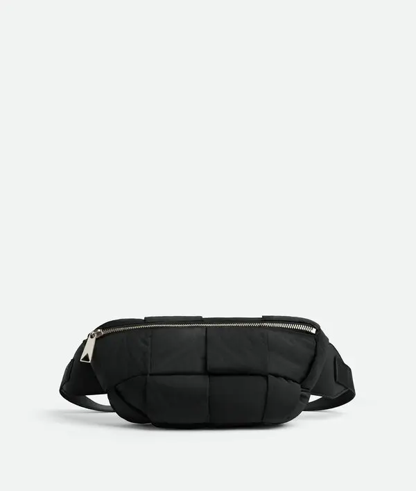 【美品】BOTTEGA VENETA BUMBAG CASSETTE Bottega Veneta Bumbag Cassette - Black | Editorialist