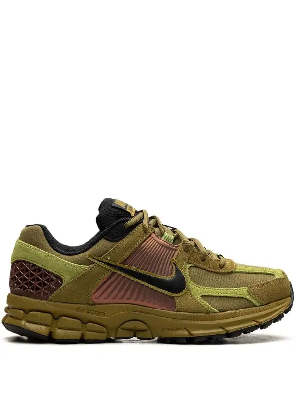 Nike Zoom Vomero Sneakers