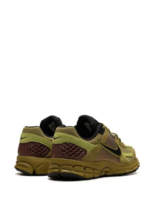 Nike Zoom Vomero Sneakers