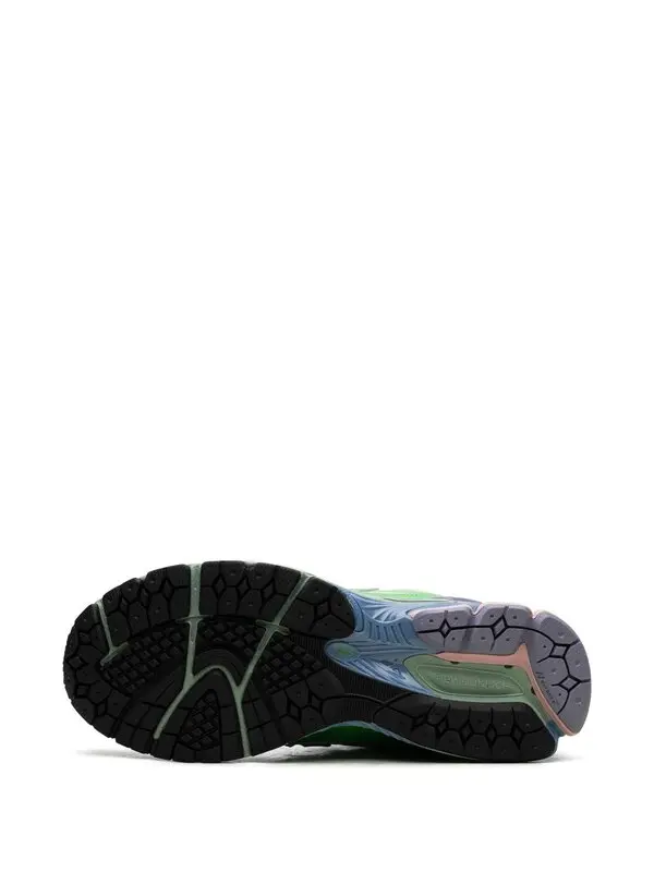 NEW BALANCE 1906r Sneakers
