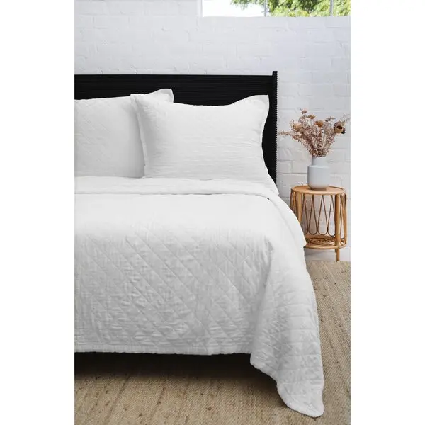 POM POM AT HOME Monaco Coverlet - White