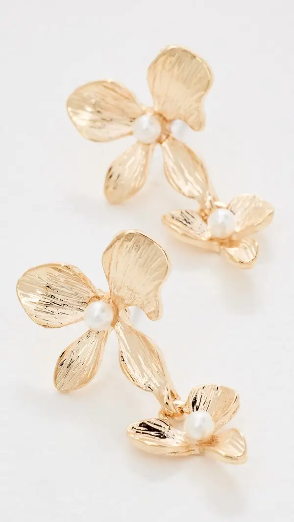 Shashi Apana Pearl Earrings