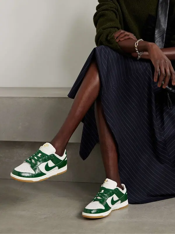 Nike Dunk Low Lx Nbhd Sneakers - Green