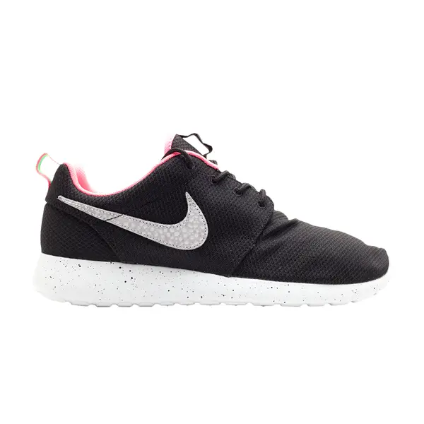 Nike Size? X Roshe Run 'urban Safari' Sneakers - Black