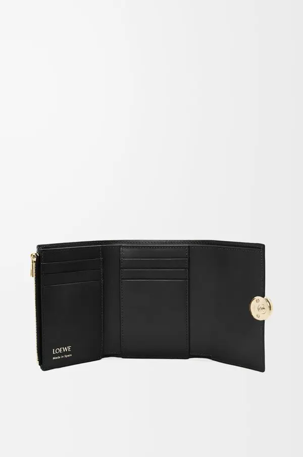 Loewe Pebble Small Vertical Wallet In Shiny Nappa Leather Skin - Black