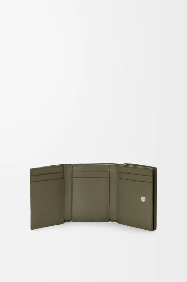 Loewe Trifold Wallet In Soft Grained Leather Skin - Khaki Green