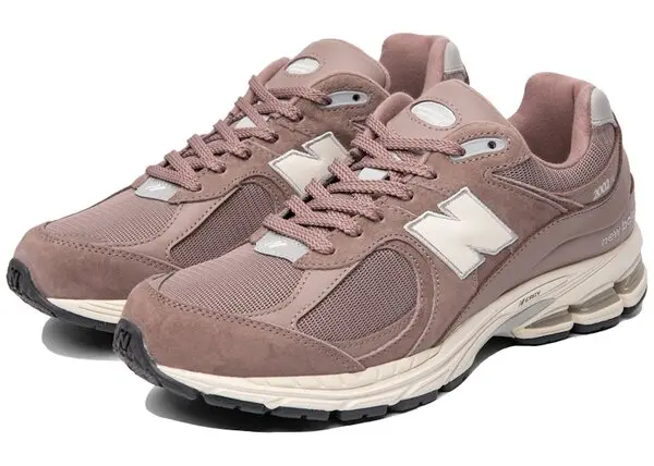 NEW BALANCE 2002r Sneakers