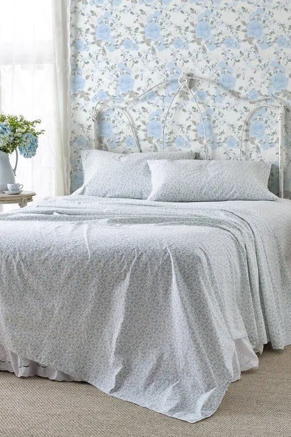 LoveShackFancy Sunset Harbor Rose Standard Wallpaper