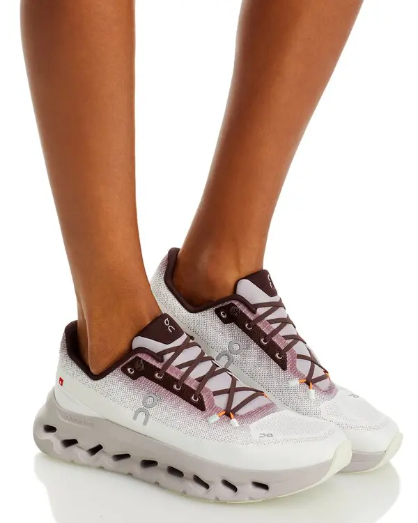 On Cloudtilt Low Top Sneakers - Black/ivory