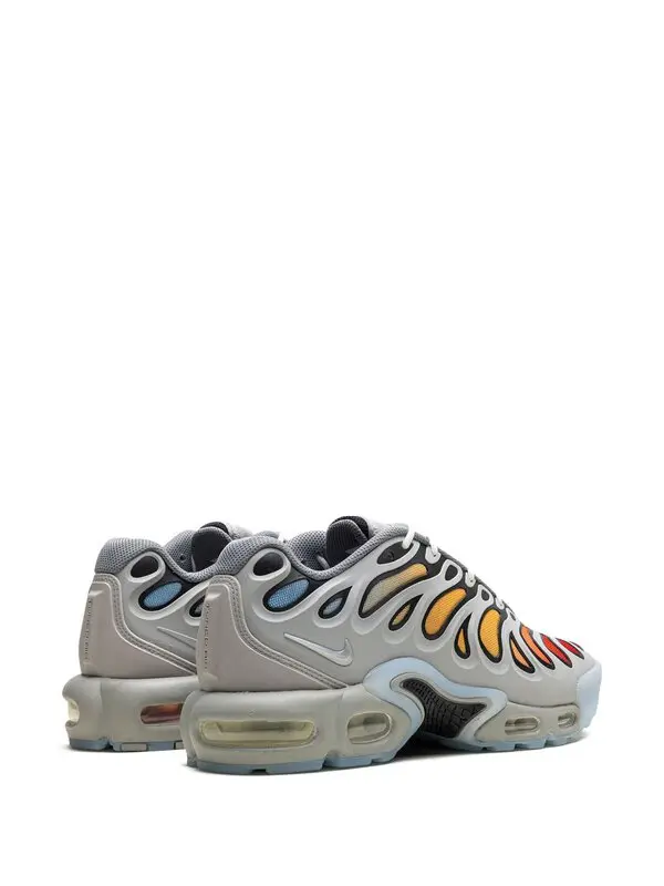 Nike Max Plus Drift Sneakers