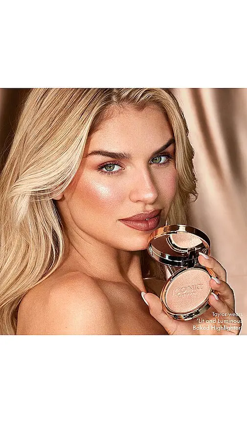 ICONIC LONDON Lit & Luminous Baked Highlighter - Universal