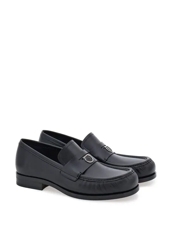 FERRAGAMO Gancini-plaque Leather Loafers